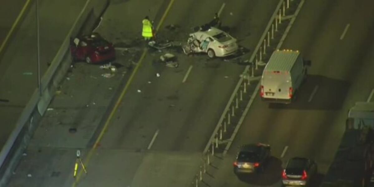 Fatal crash shuts down Interstate 95 express lanes in Boca Raton Fatal crash shuts down Interstate 95 express lanes in Boca Raton